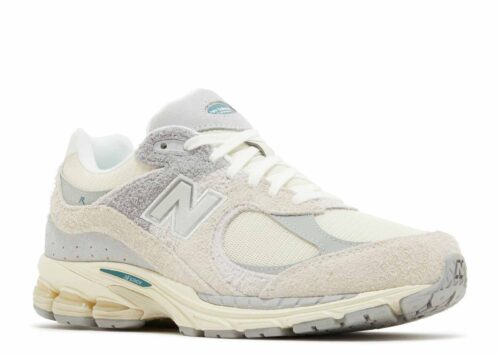 New Balance 2002R Linen | M2002REK | sutore